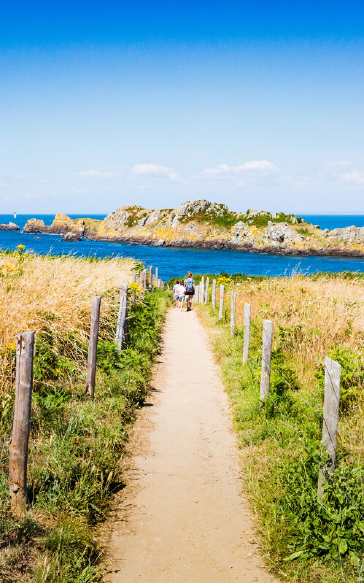 La Pointe du Grouin et son île aux oiseaux | Saint-Malo – Baie du Mont ...