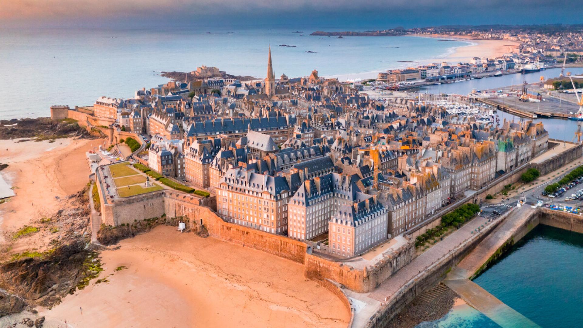 Chasse aux Trésors en Amoureux | Saint-Malo – Baie du Mont-Saint-Michel ...